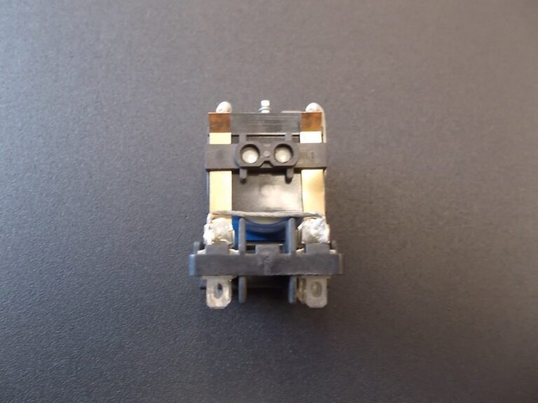 Dirks1005 - Peterbilt Bunk Hvac Relay - Dirk's Classic Truck