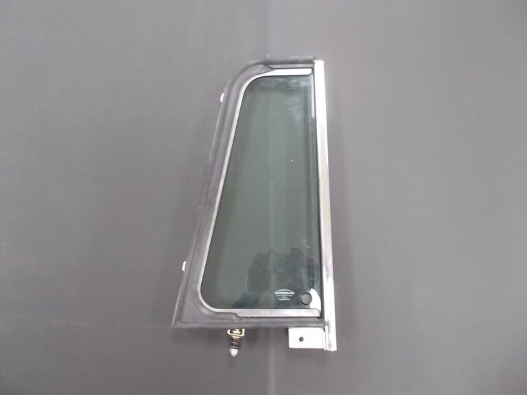 Dirks1056 - Peterbilt Vent Window, LH, With Black Plastic Handle - Dirk ...