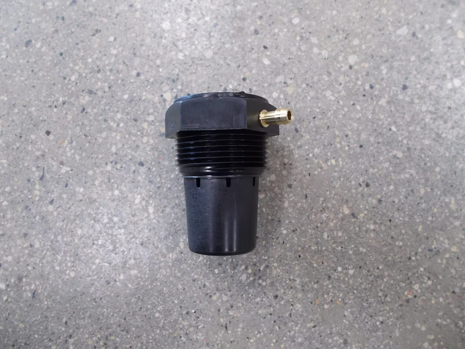 Peterbilt Fuel Tank Vent at Kay John blog