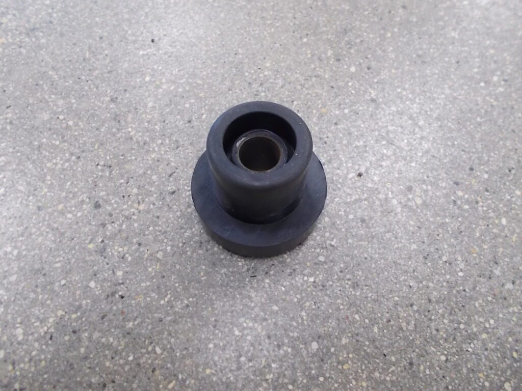 Dirks1581 - Peterbilt 359 Radiator Support Rod Rubber Bushing, Radiator ...