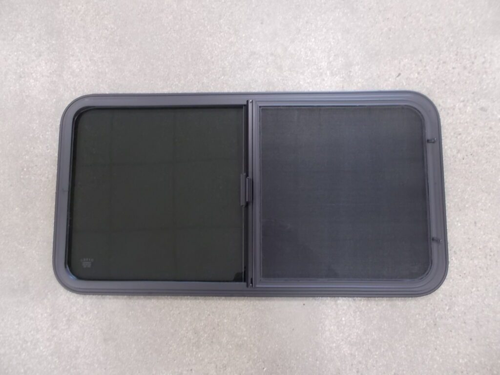 Dirks1441 - Peterbilt Rear Slider Window & Removable Screen - Dirk's ...