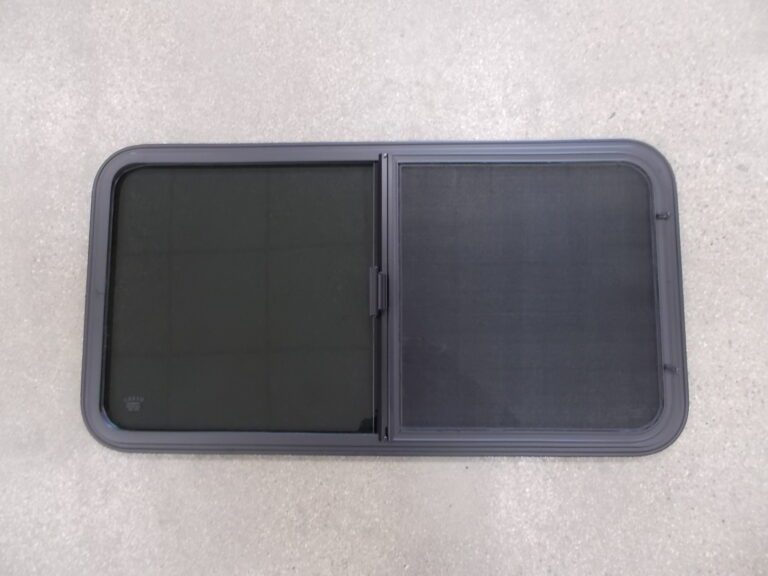 Dirks1441 - Peterbilt Rear Slider Window & Removable Screen - Dirk's ...