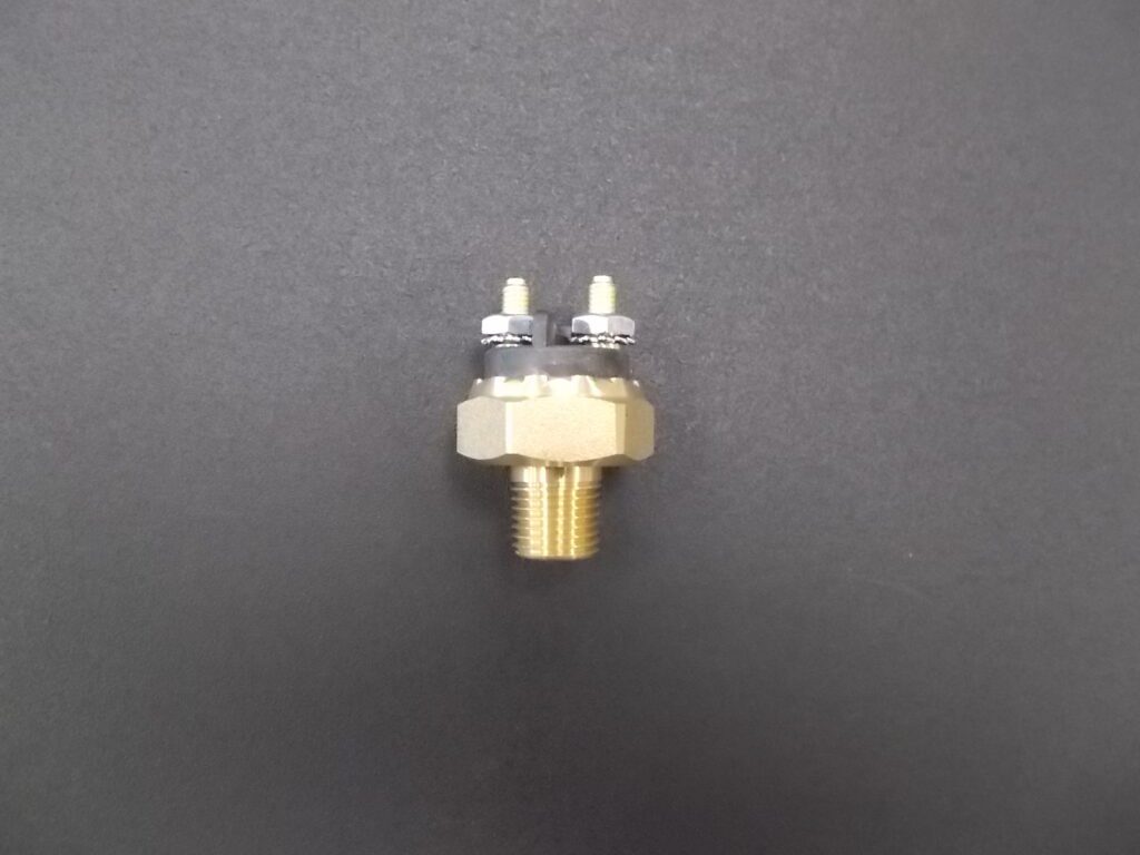 Dirks1722 - Peterbilt 359 Stop Lamp Switch - Dirk's Classic Truck