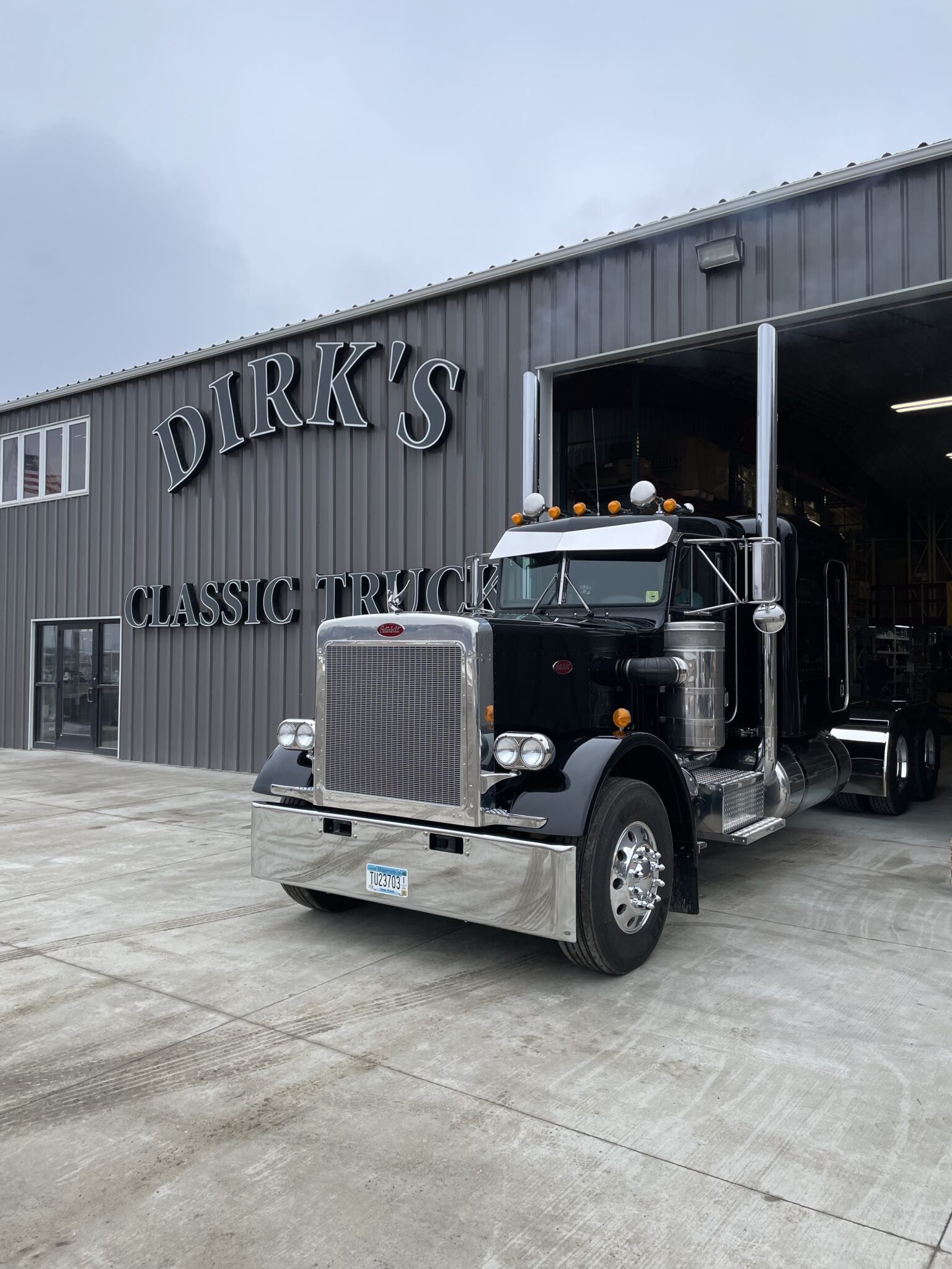 About - Dirk's Classic Truck