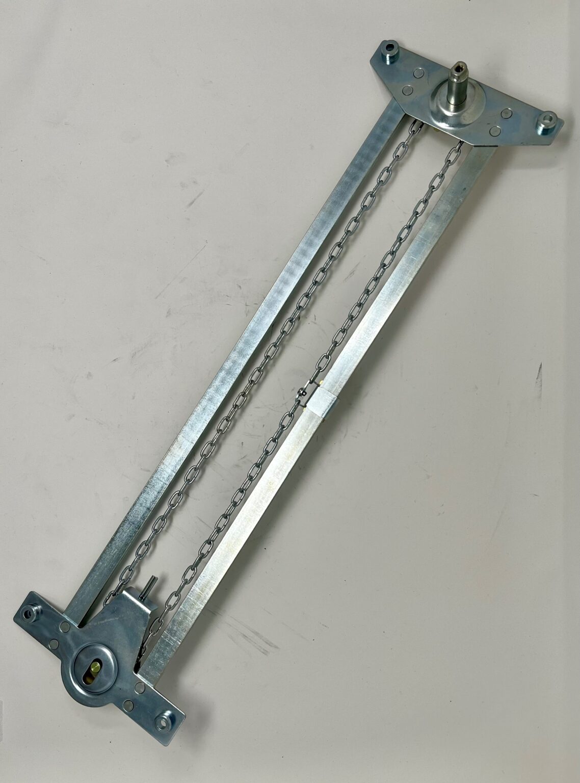 Dirks1798 - Kenworth Manual Window Regulator, RH - Dirk's Classic Truck