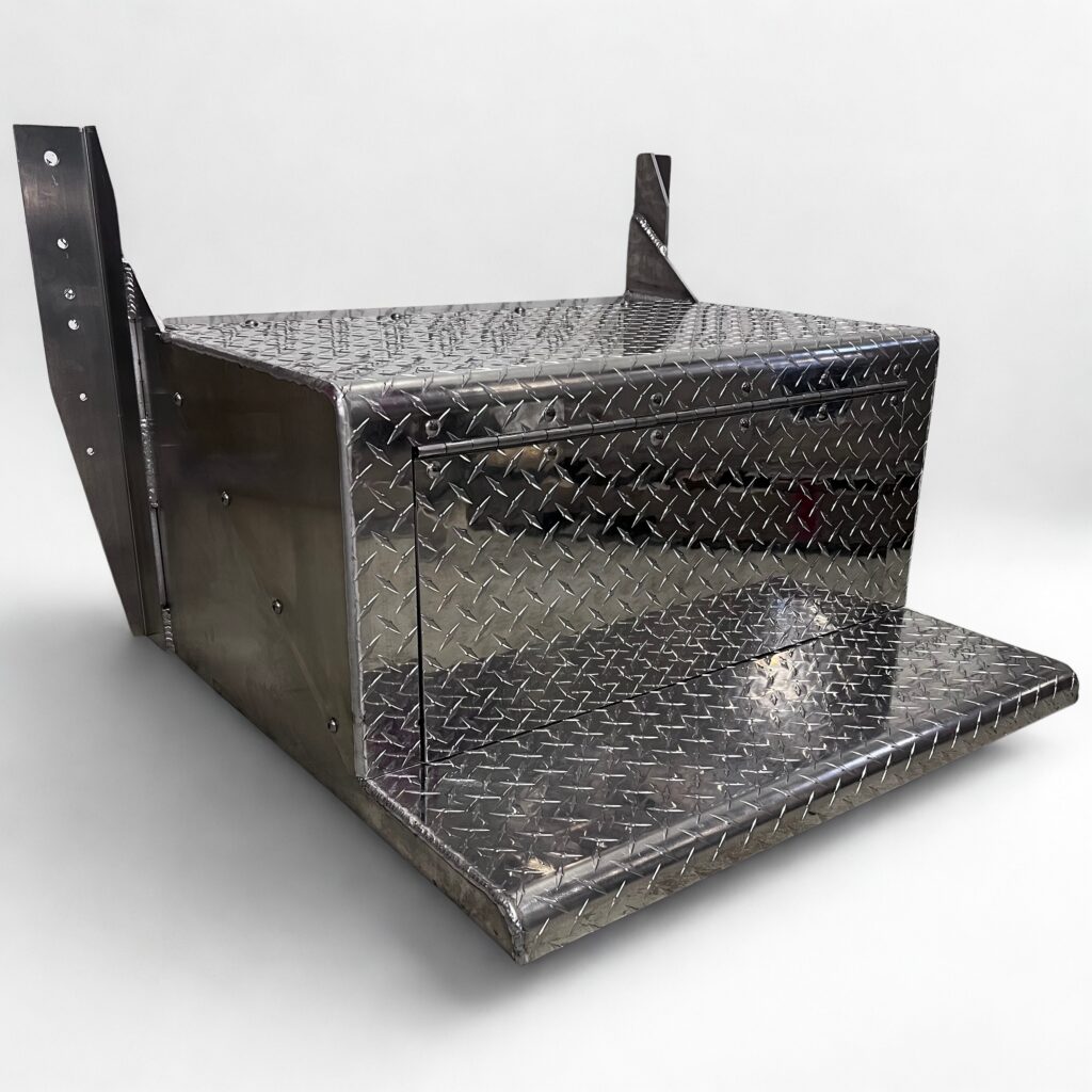 Dirks1993 - Peterbilt "Old Style" Battery/Tool Box - Dirk's Classic Truck